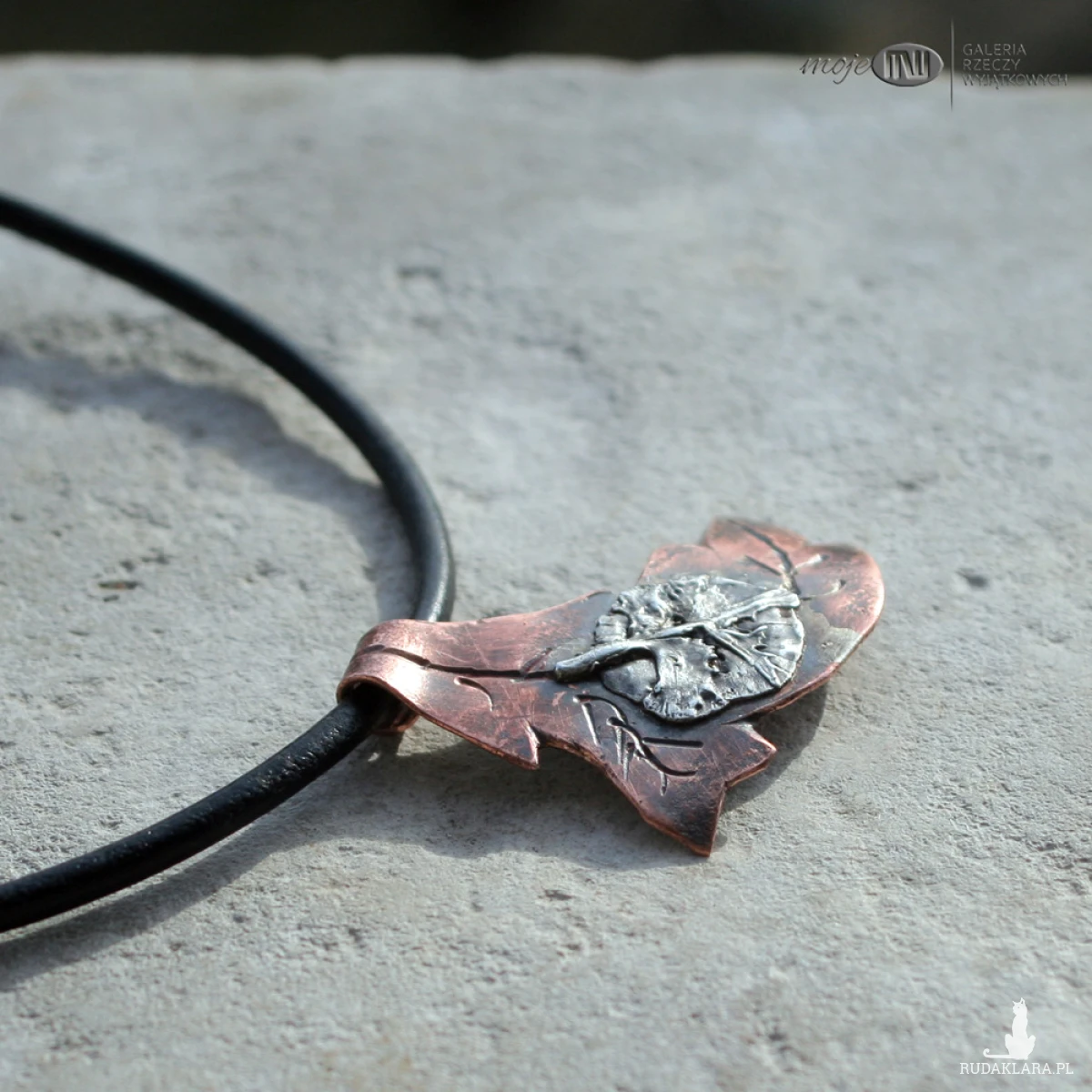 Liść z kleksem srebra • Ruda Klara